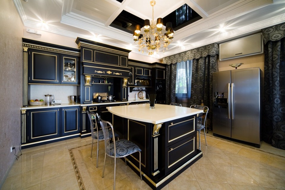 Traditional Family-Friendly Kitchen - Interior Design Inspirations