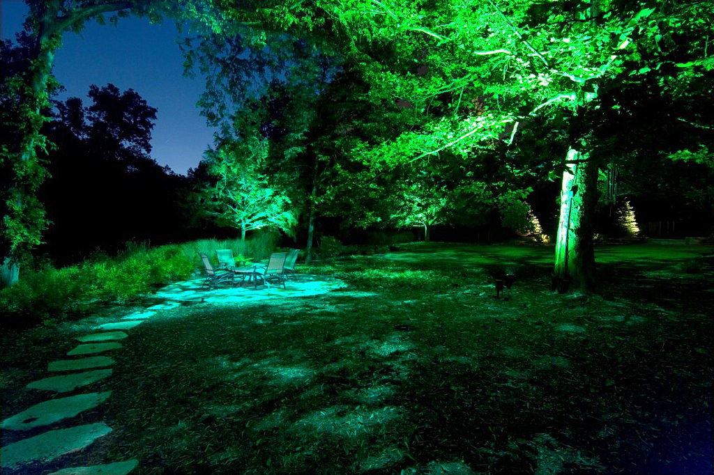Eye-Catching Light: 22 Landscape Lighting Ideas - Interior Design ...