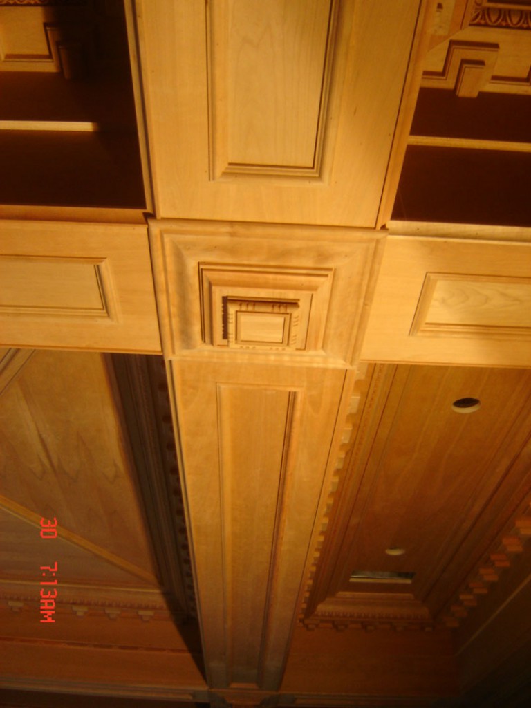 60 Interior Design Ideas With Top Moldings From Real Apartments As ...