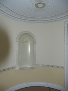 60 Interior Design Ideas With Top Moldings From Real Apartments As ...