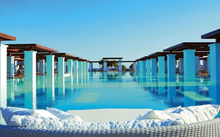 50 Amazing Luxury Swimming Pool Designs That Will Inspire You ...