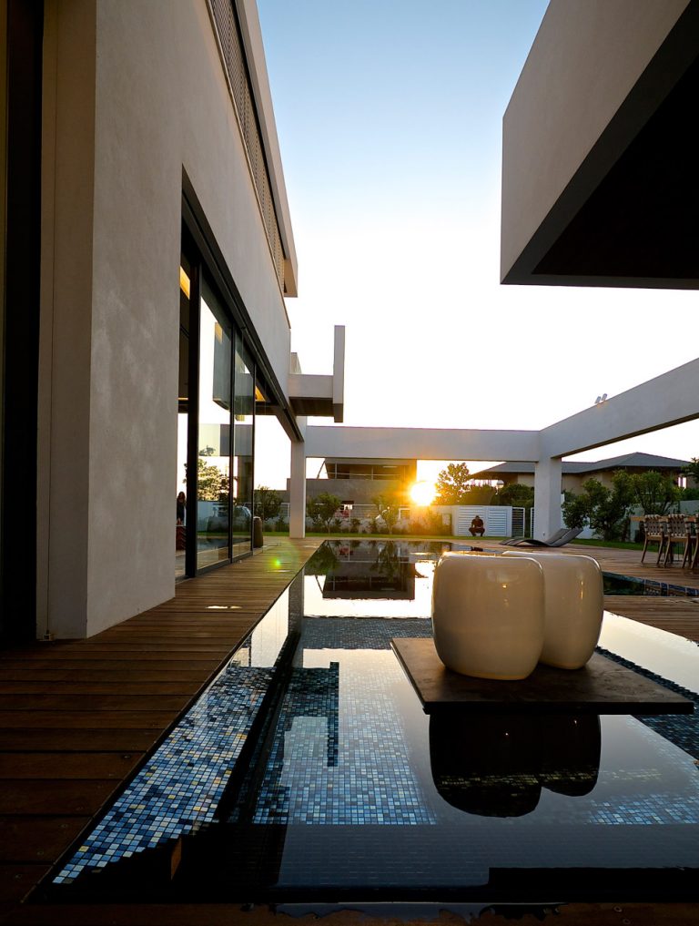 Modern Luxury Villas Designed By Gal Marom Architects - Interior Design ...