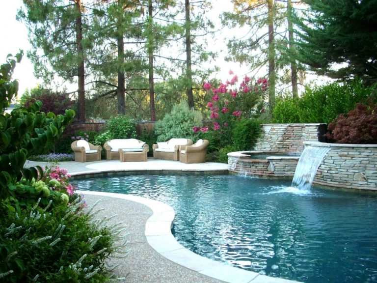 Cool Backyard Landscape Ideas That Make Your Home As A Castle ...