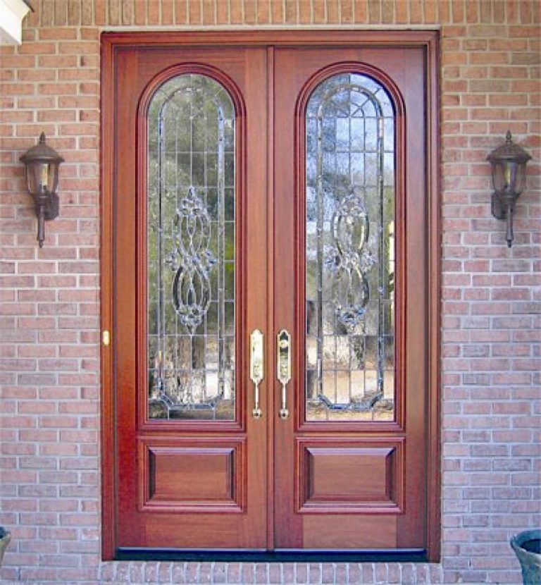 How To Use Double Front Doors For Make The Entrance Impressionable ...