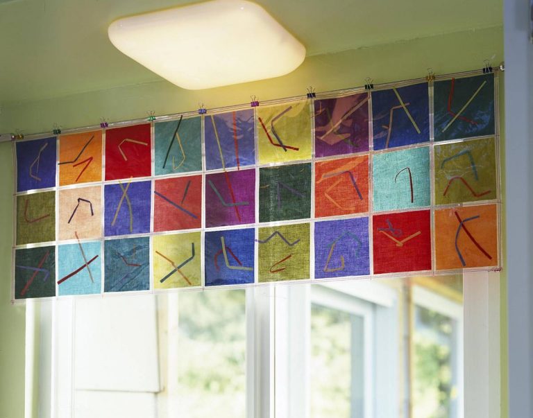 15 Amazing Kitchen Curtains Valances Ideas - Interior Design Inspirations