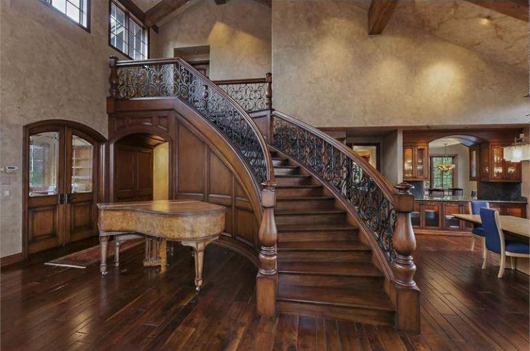 Beautiful And Unique Custom Home (Sold Only $2,599,000) - Interior ...