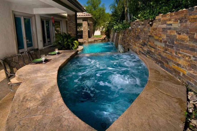 17 Perfect Shaped Swimming Pool For Your Home - Interior Design ...
