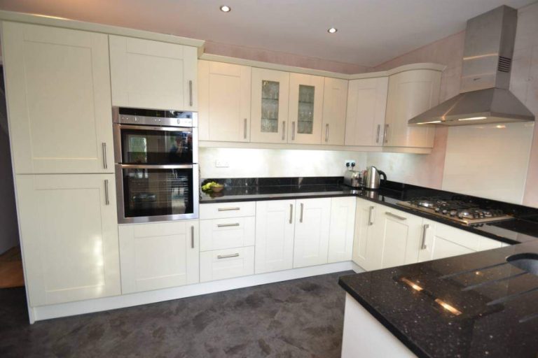 A Perfect Idea For Kitchen - The Star Galaxy Granite Worktop - Interior ...