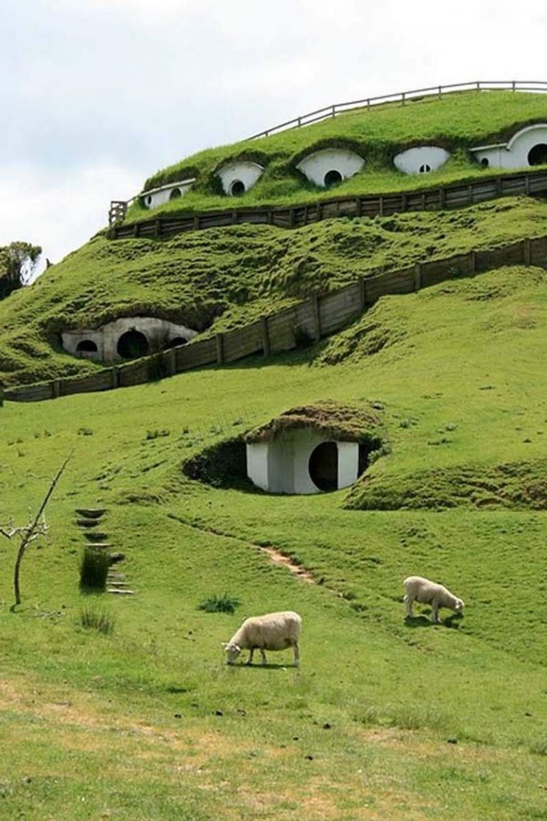 33 Incredible Ideas Of Hobbit House Design In Real Life - Interior ...